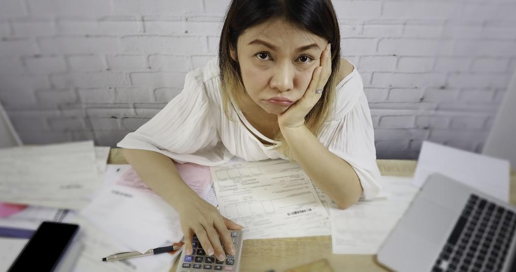 8 Clever Moves to Make to Get Through a Midlife Money Crisis | FinanceBuzz