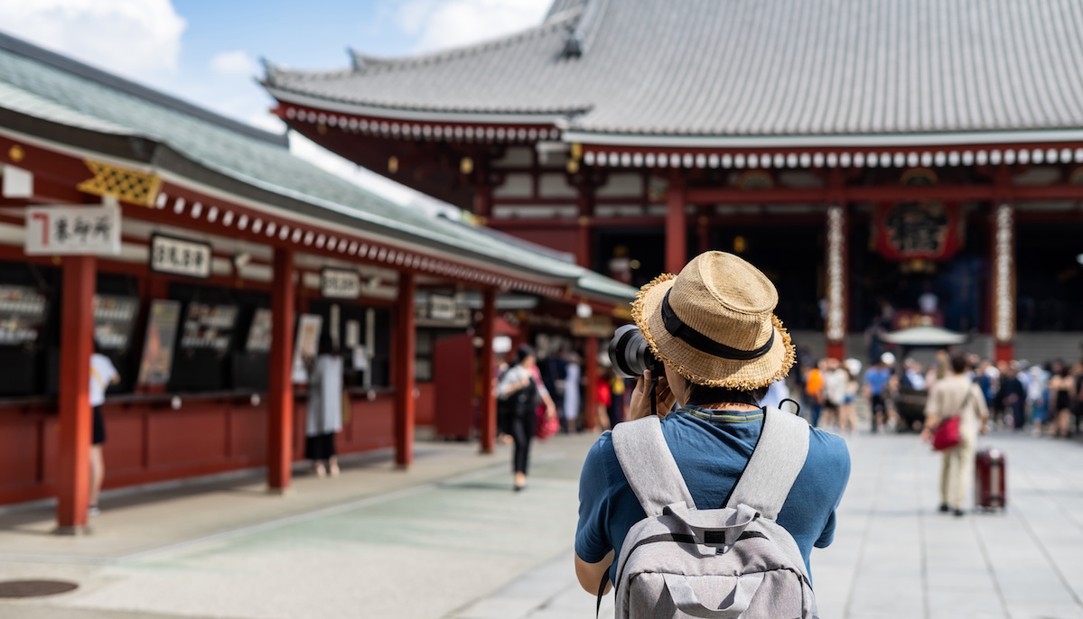 4 Ways to Fly to Japan With Points and Miles | FinanceBuzz
