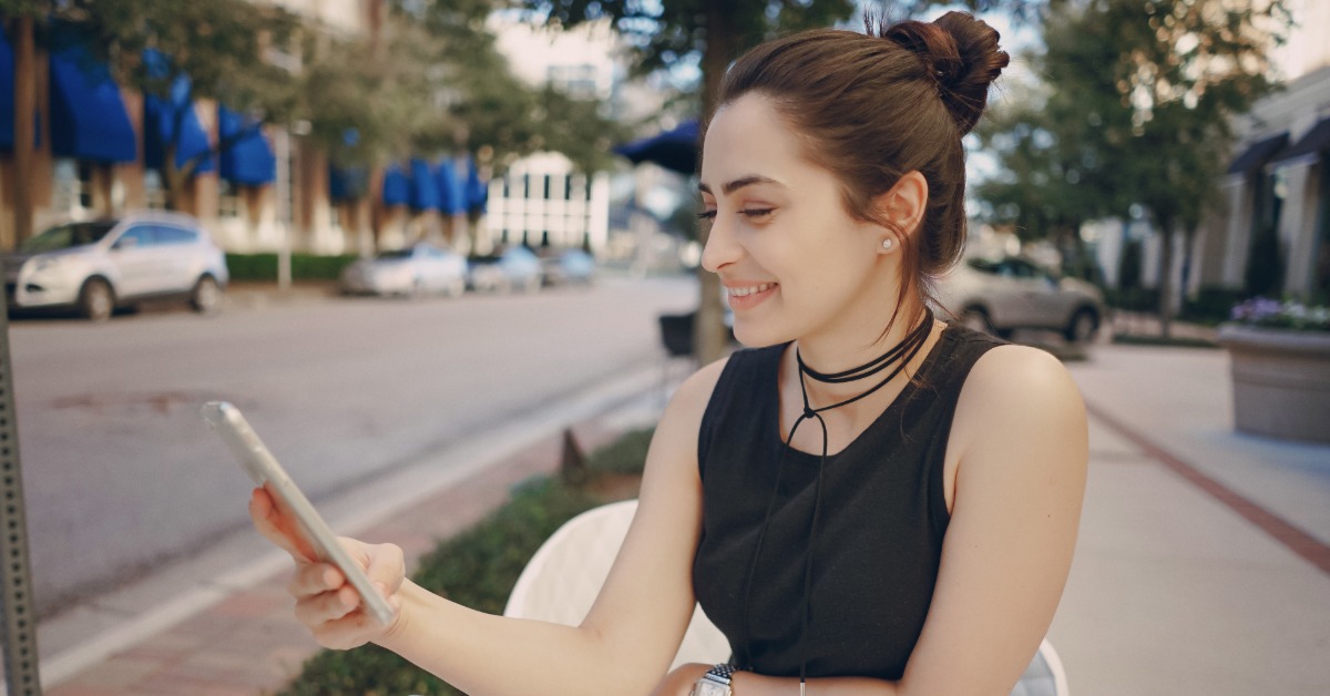 Ultimate Guide to Earning Money with Drop [2025] | FinanceBuzz