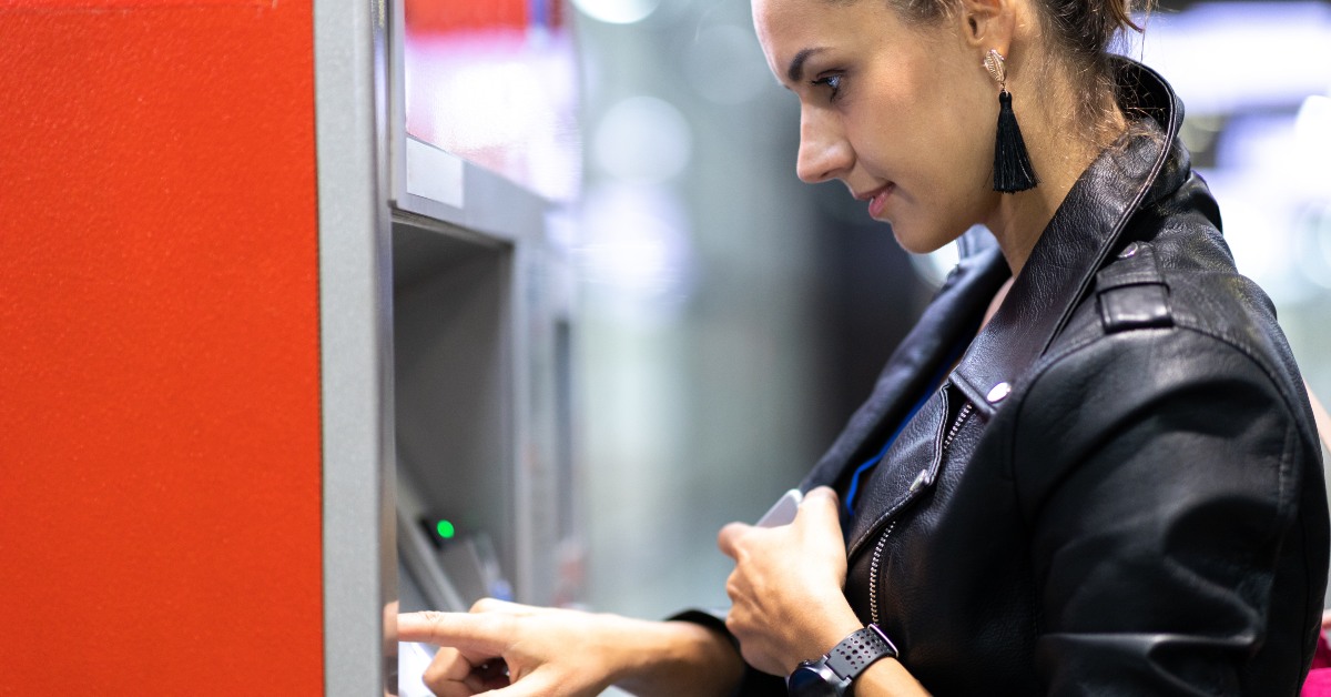 BBVA Checking Review [2025]: Easy Online and Mobile Banking | FinanceBuzz