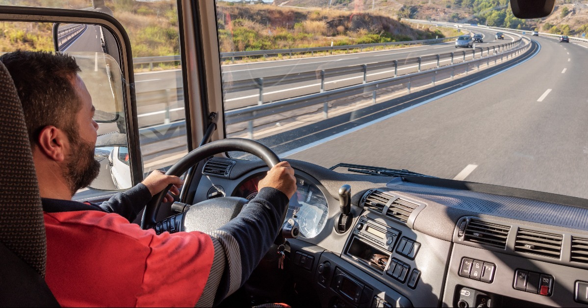 These States Have the Worst (And Best) Roads in America | FinanceBuzz