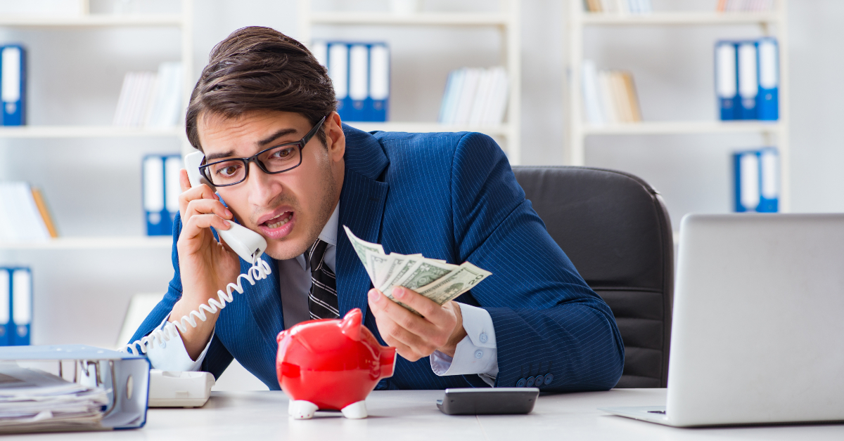 5 Types of People You Should Never Take Financial Advice From | FinanceBuzz