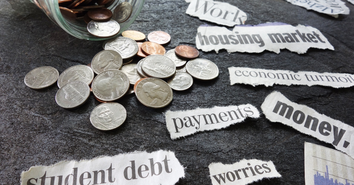 10 Warning Signs You're in Financial Trouble If You're Over 65 ...