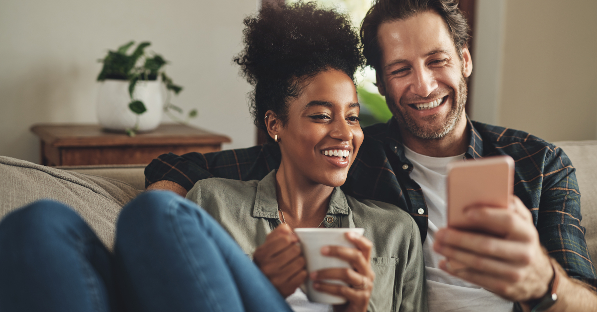 14 Reasons Married Couples Should Keep Separate Bank Accounts | FinanceBuzz