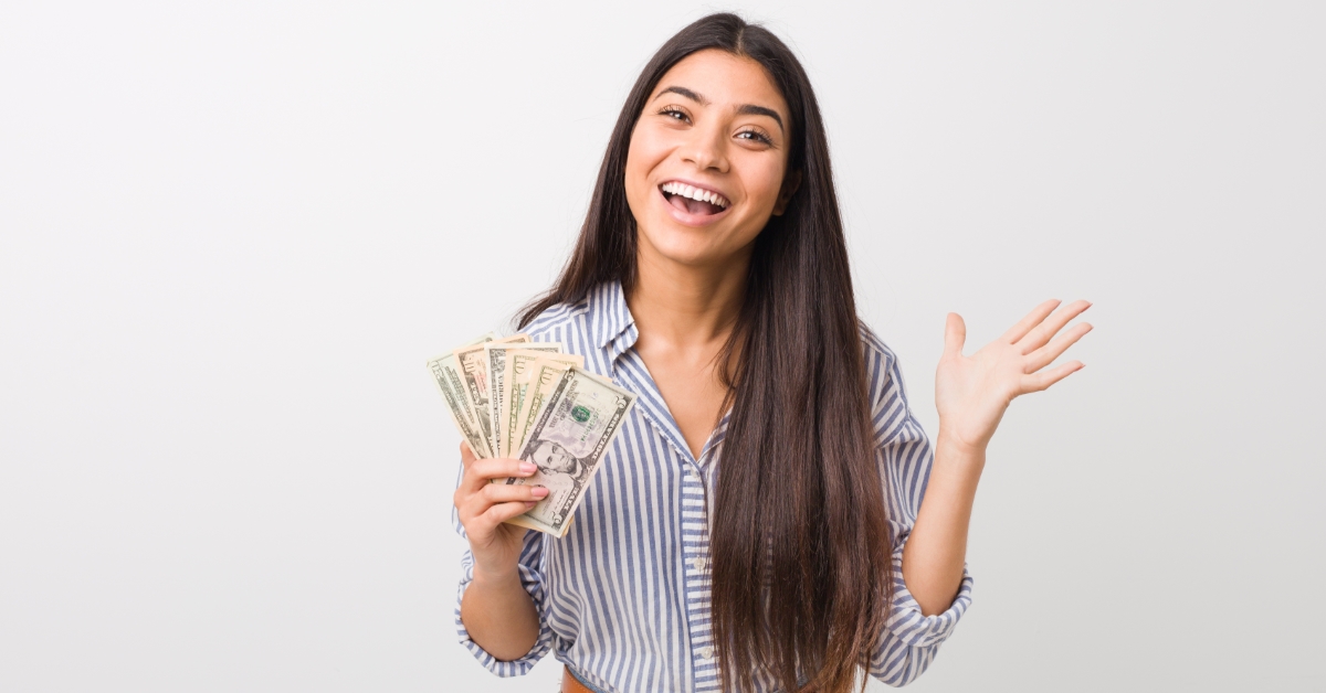 $500 Checking Offers [October 2025]: Banking With a Bonus | FinanceBuzz