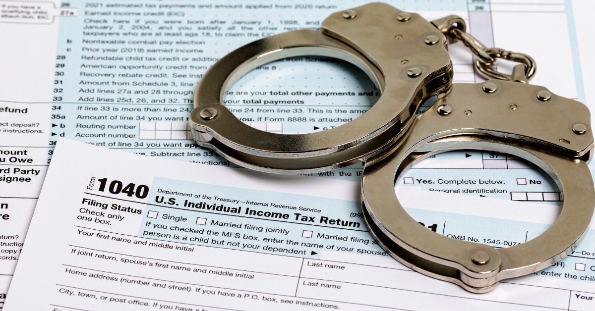 10 Signs of Tax Fraud: Is Someone Stealing Your Refund? | FinanceBuzz