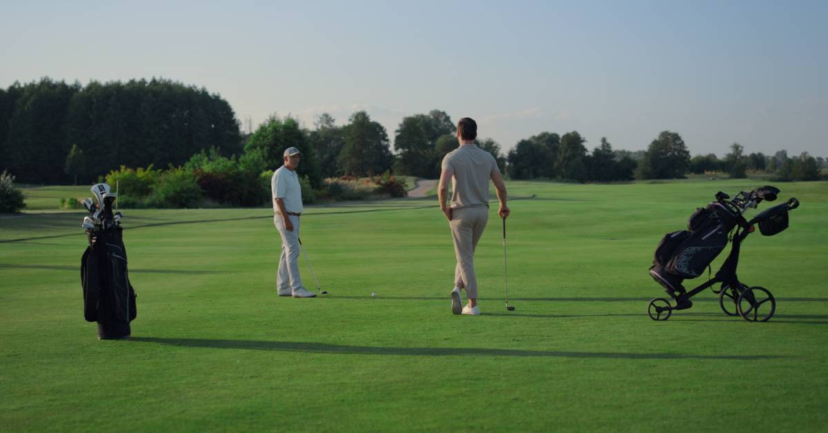 12 Savvy Ways To Save on Golf This Summer | FinanceBuzz