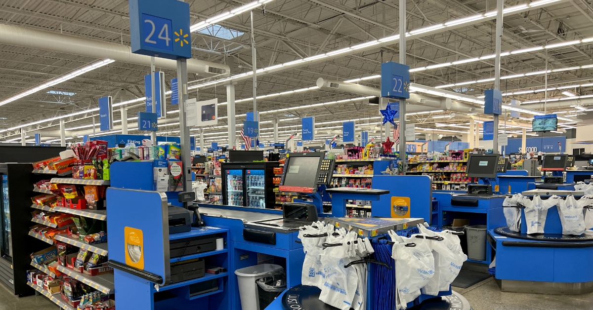 11 Things We All Hate About Walmart | FinanceBuzz