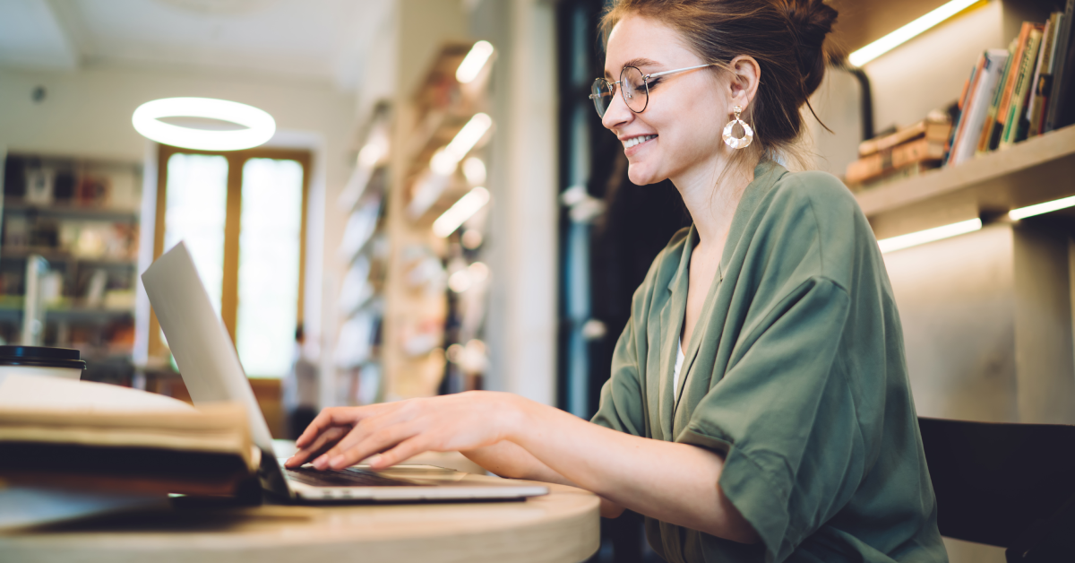 Upwork Review [2024]: Is the Freelancing Platform Worth Your Time? | FinanceBuzz