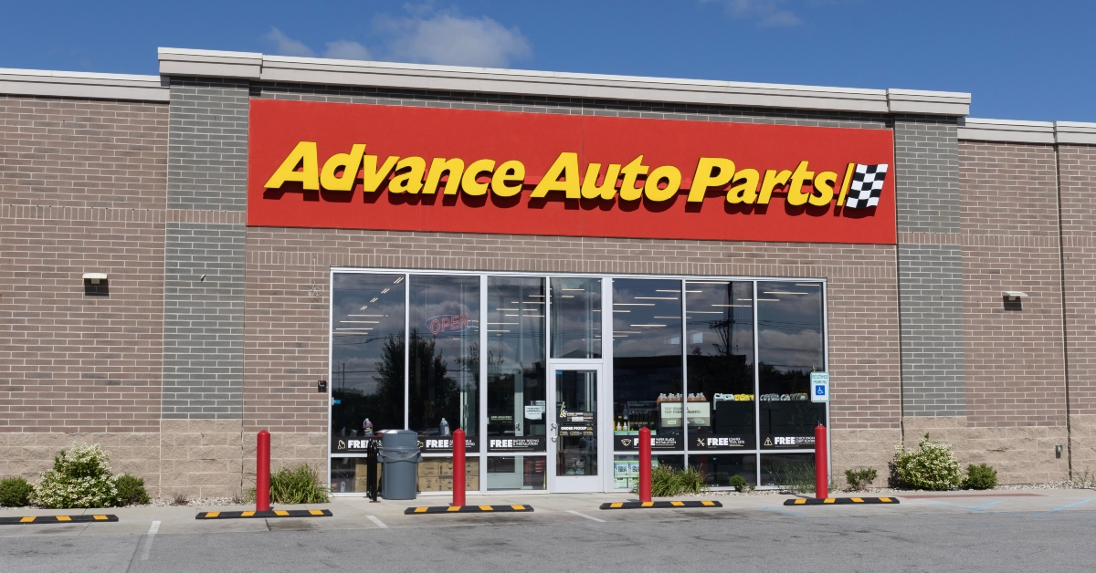 Advance Auto Parts Closes 700 Stores (But It’s Not All Bad News) | FinanceBuzz