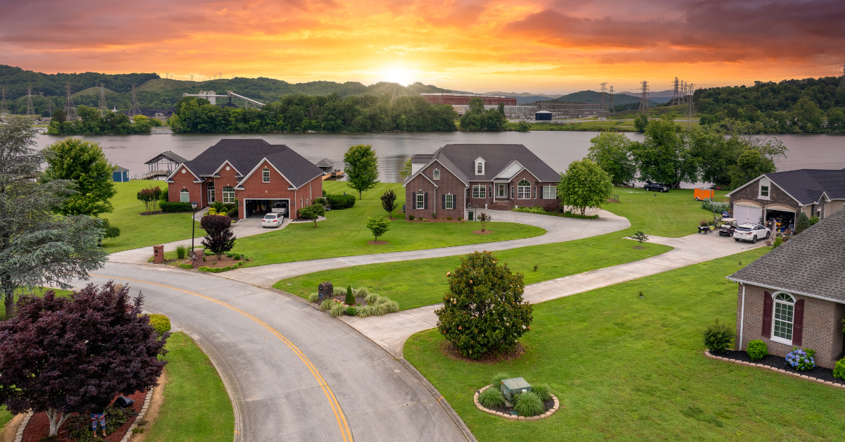 Experts Say These 8 Retirement Towns Are Still Undiscovered | FinanceBuzz
